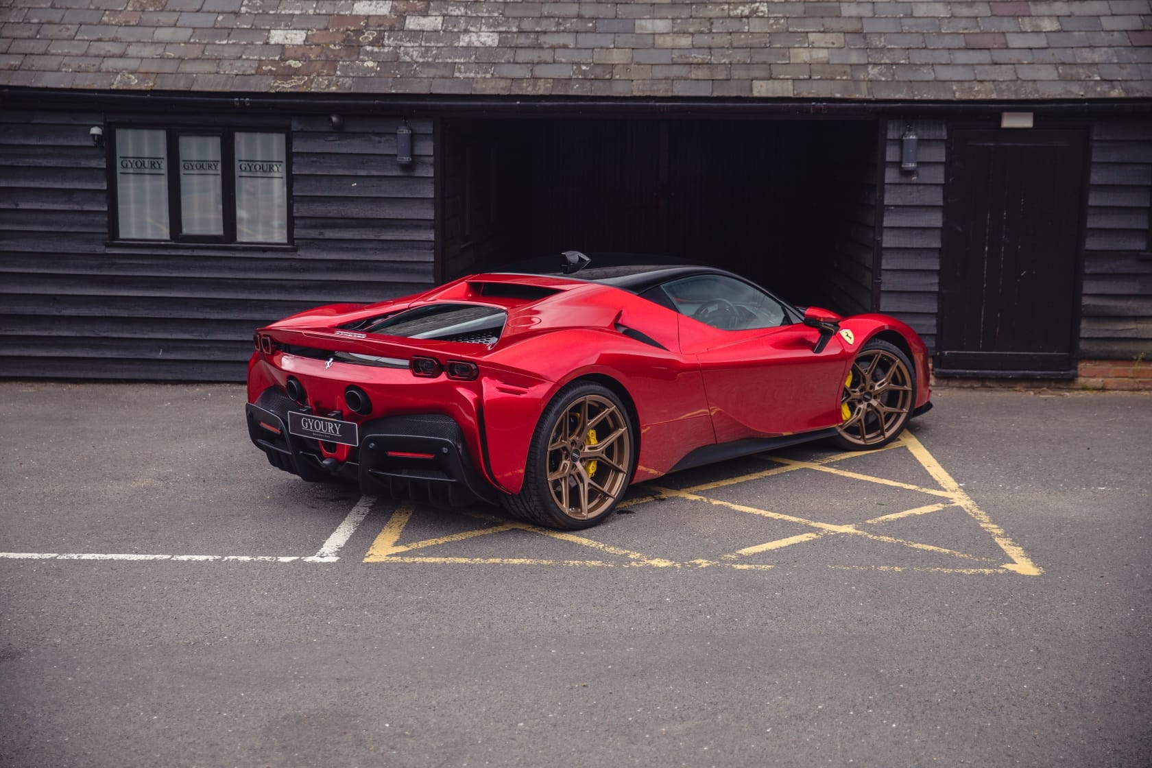 Ferrari SF90 Stradale 4.0T V8 7.9kWh F1 DCT 4WD (s/s) 2dr - Gyoury ...