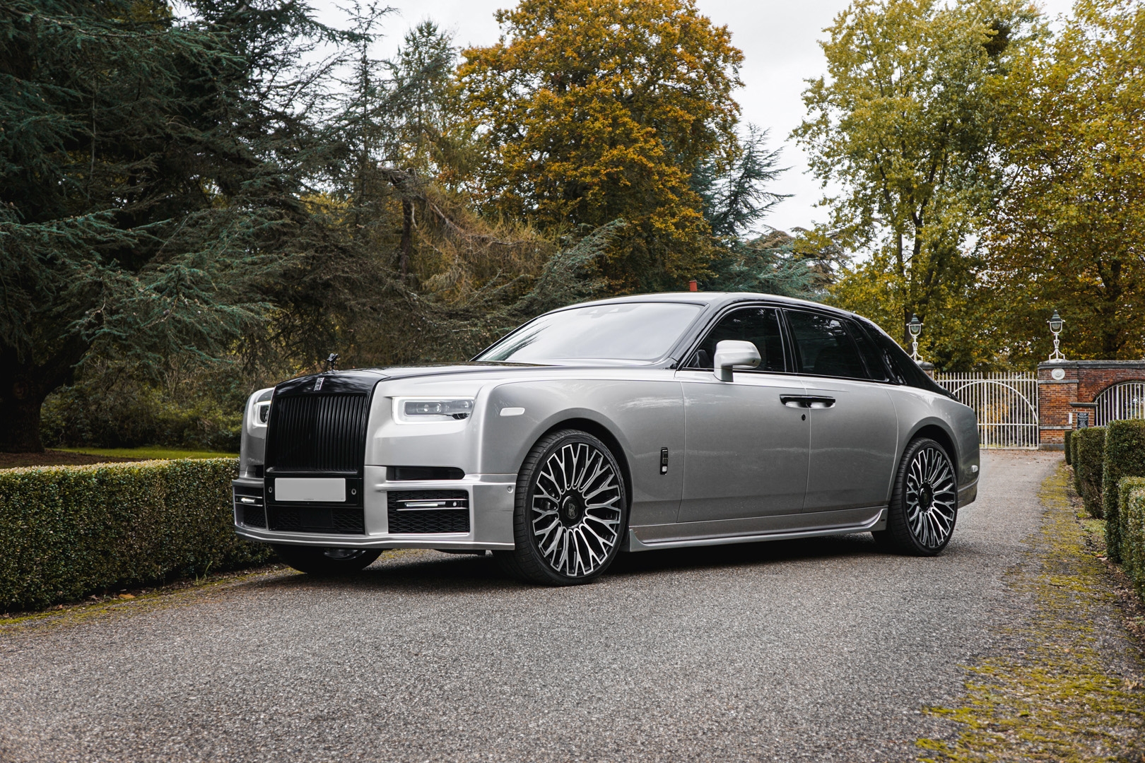 current stock rolls royce phantom £ 375000 sold